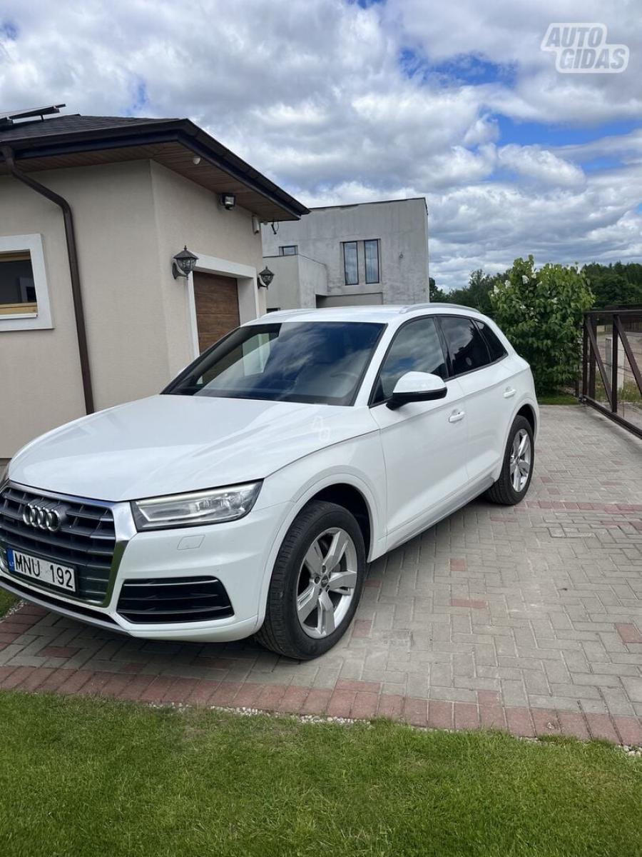 White Audi Q5 2018 in Kaunas, with an engine capacity of 2.00 L and mileage of 102 thousand km for 18650 €, photo 3 on AUTOMOTO.COM.LV