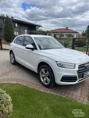 White Audi Q5 2018 in Kaunas, with an engine capacity of 2.00 L and mileage of 102 thousand km for 18650 €, photo 4 on AUTOMOTO.COM.LV