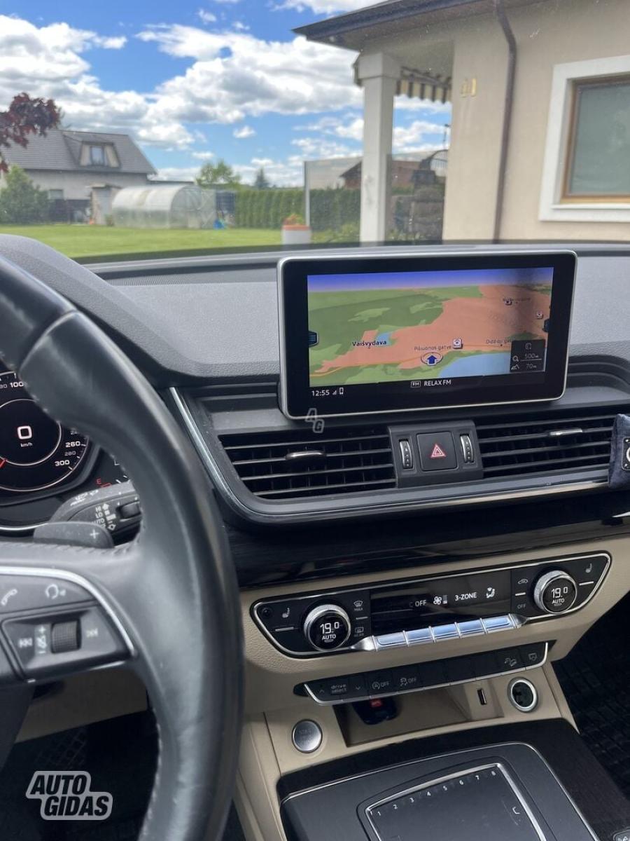 White Audi Q5 2018 in Kaunas, with an engine capacity of 2.00 L and mileage of 102 thousand km for 18650 €, photo 7 on AUTOMOTO.COM.LV