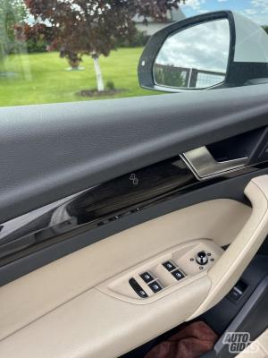 White Audi Q5 2018 in Kaunas, with an engine capacity of 2.00 L and mileage of 102 thousand km for 18650 €, photo 11 on AUTOMOTO.COM.LV