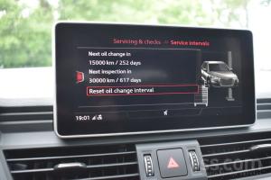 White Audi Q5 2018 in Kuldiga, with an engine capacity of 2.00 L and mileage of 0 thousand km for 19990 €, photo 15 on AUTOMOTO.COM.LV