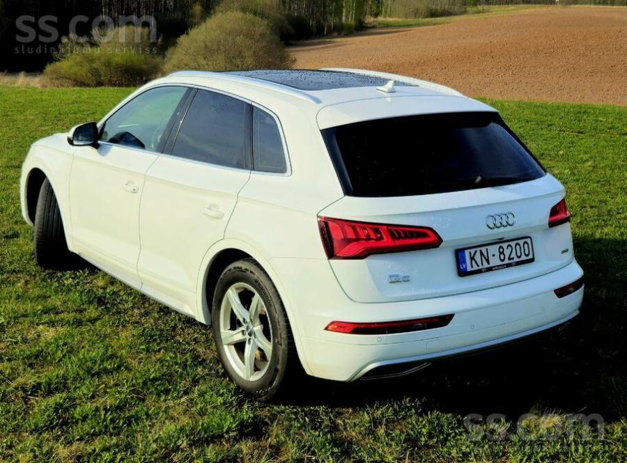 White Audi Q5 2018 in Riga, with an engine capacity of 2.00 L and mileage of 225 thousand km for 19990 €, photo 5 on AUTOMOTO.COM.LV