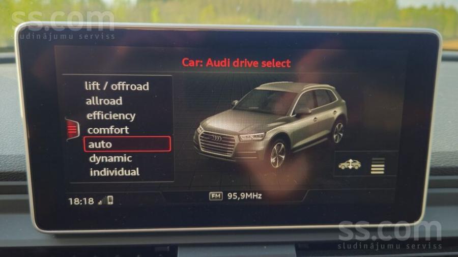 White Audi Q5 2018 in Riga, with an engine capacity of 2.00 L and mileage of 225 thousand km for 19990 €, photo 7 on AUTOMOTO.COM.LV