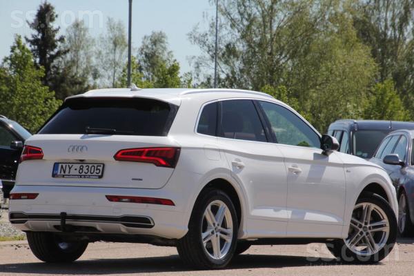 White Audi Q5 2018 in Tukums, with an engine capacity of 2.00 L and mileage of 0 thousand km for 21000 €, photo 6 on AUTOMOTO.COM.LV