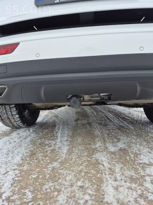 Balts Audi Q5 2018 Talsi, ar dzinēja tilpumu 2.00 L un nobraukumu 84 tūkst. km par 22000 €, foto 9 vietnē AUTOMOTO.COM.LV