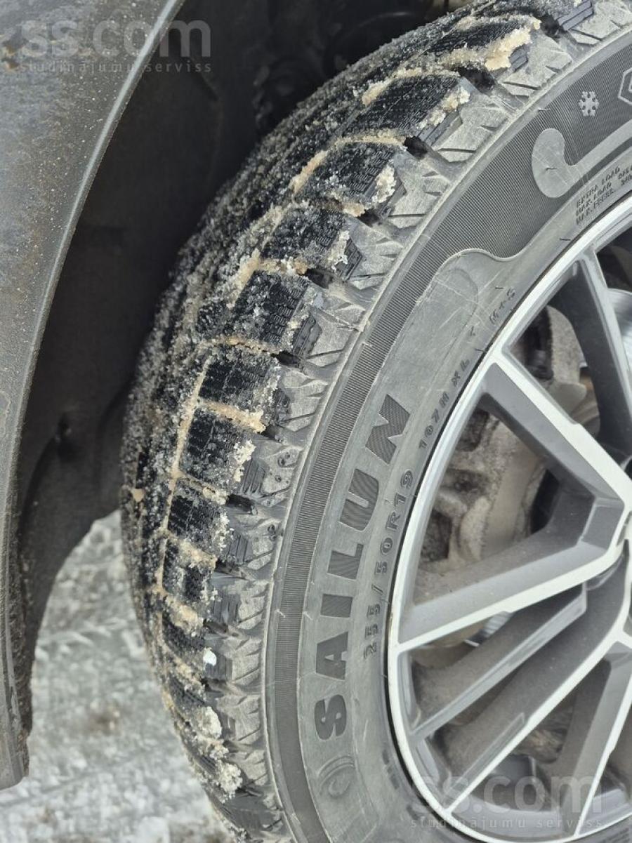 Balts Audi Q5 2018 Talsi, ar dzinēja tilpumu 2.00 L un nobraukumu 84 tūkst. km par 22000 €, foto 13 vietnē AUTOMOTO.COM.LV