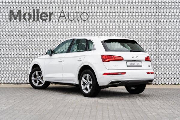 Balts Audi Q5 2018 Mārupe, ar dzinēja tilpumu 2.00 L un nobraukumu 73 tūkst. km par 28450 €, foto 3 vietnē AUTOMOTO.COM.LV