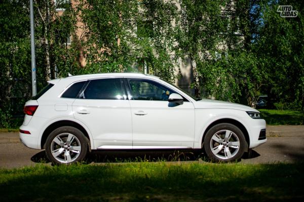 Balts Audi Q5 2018 Viļņa, ar dzinēja tilpumu 2.00 L un nobraukumu 129 tūkst. km par 20000 €, foto 3 vietnē AUTOMOTO.COM.LV