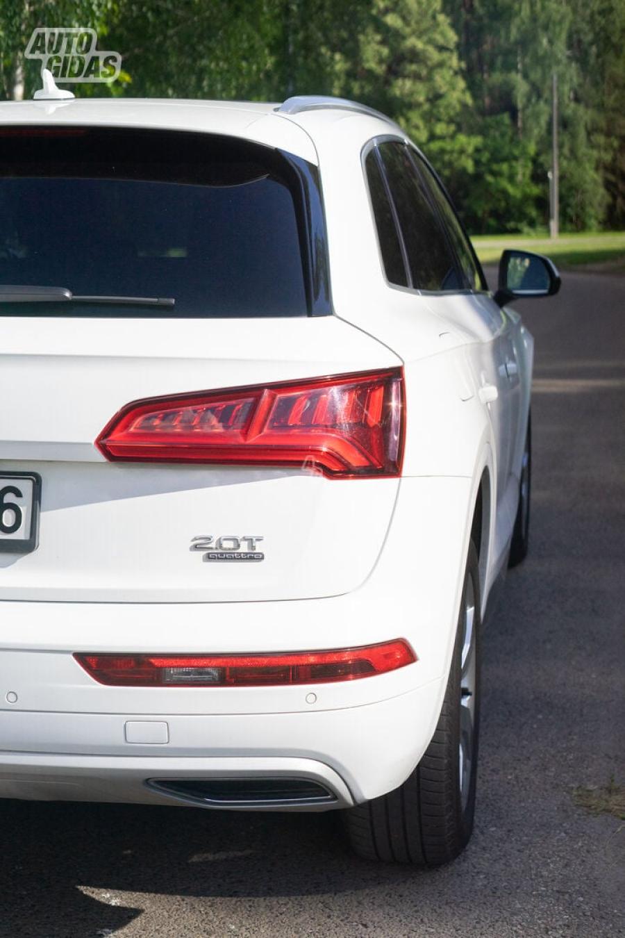 White Audi Q5 2018 in Vilnius, with an engine capacity of 2.00 L and mileage of 129 thousand km for 20000 €, photo 8 on AUTOMOTO.COM.LV