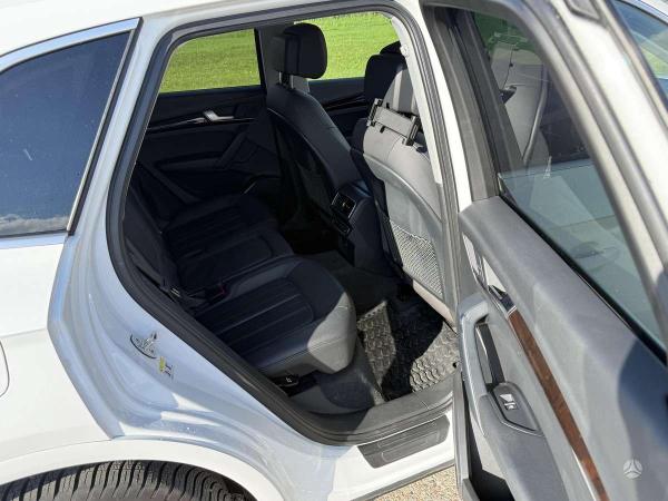 White Audi Q5 2018 in Kaunas, with an engine capacity of 1.98 L and mileage of 86 thousand km for 27000 €, photo 10 on AUTOMOTO.COM.LV