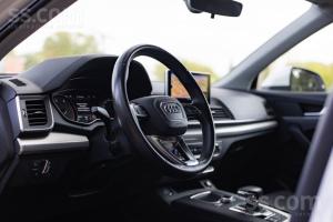 White Audi Q5 2018 in Riga, with an engine capacity of 2.00 L and mileage of 268 thousand km for 20990 €, photo 15 on AUTOMOTO.COM.LV