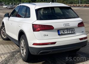 White Audi Q5 2018 in Riga, with an engine capacity of 2.00 L and mileage of 203 thousand km for 20500 €, photo 13 on AUTOMOTO.COM.LV