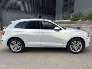 Balts Audi Q5 2018 Viļņa, ar dzinēja tilpumu 1.98 L un nobraukumu 200 tūkst. km par 18900 €, foto 8 vietnē AUTOMOTO.COM.LV