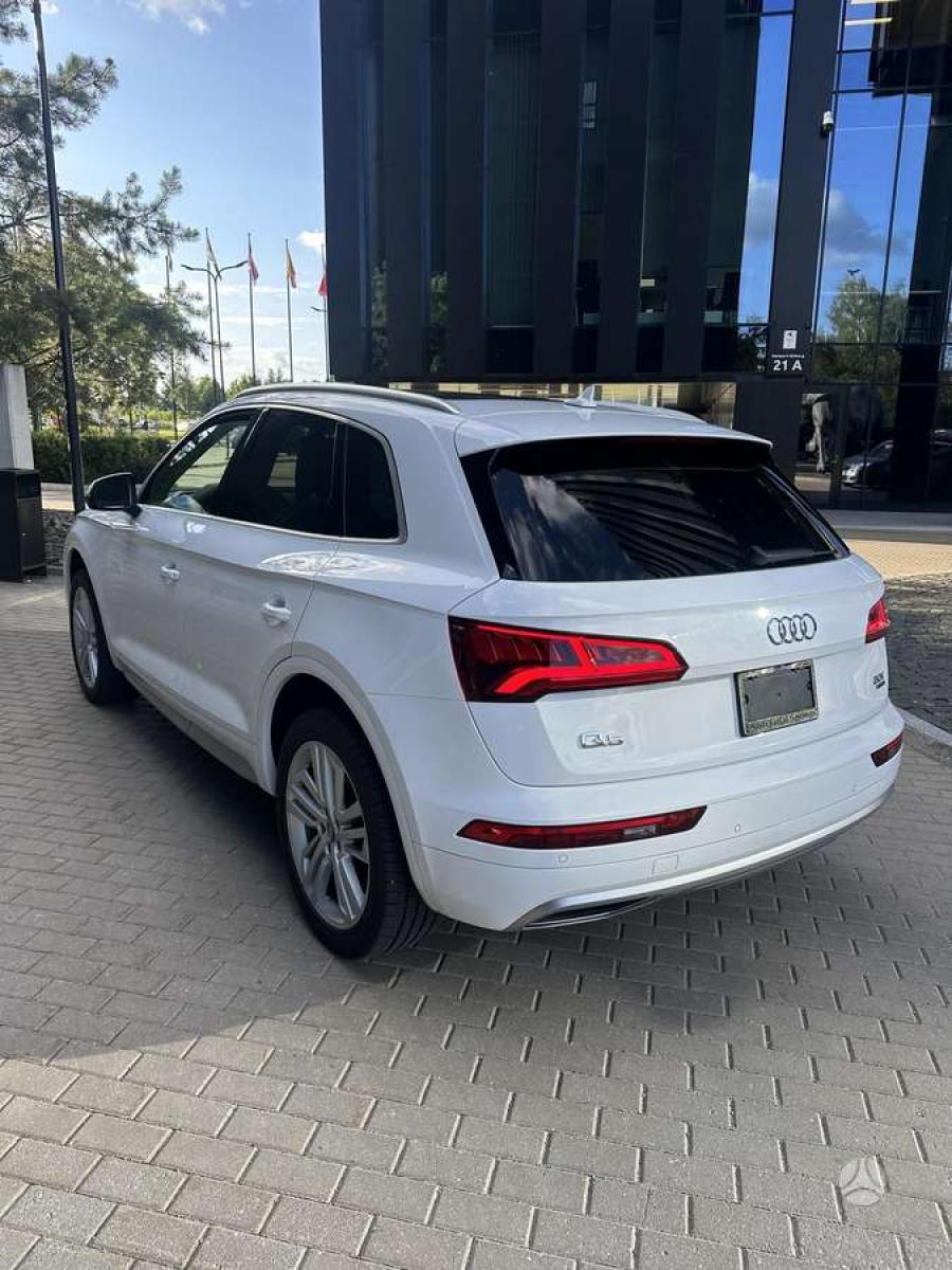 Balts Audi Q5 2018 Viļņa, ar dzinēja tilpumu 1.98 L un nobraukumu 200 tūkst. km par 18900 €, foto 10 vietnē AUTOMOTO.COM.LV