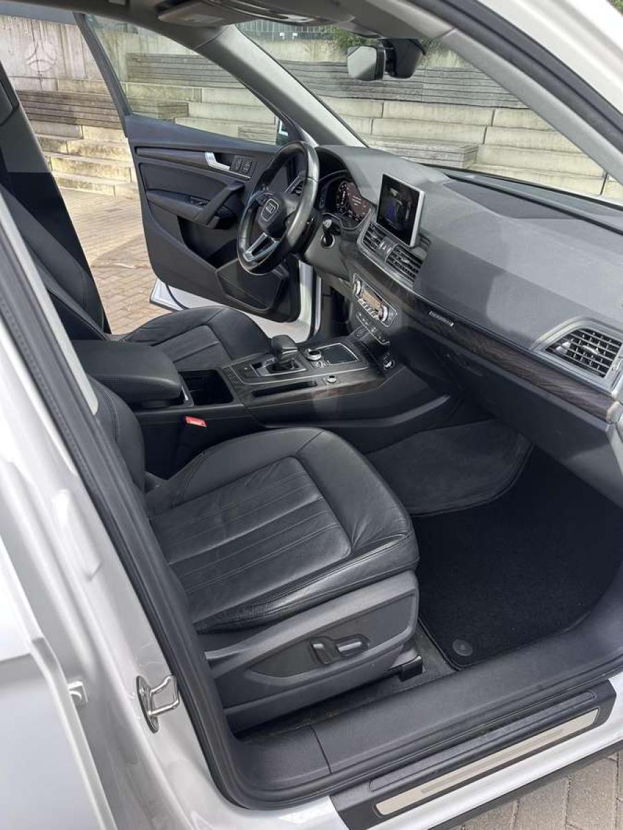 Balts Audi Q5 2018 Viļņa, ar dzinēja tilpumu 1.98 L un nobraukumu 200 tūkst. km par 18900 €, foto 16 vietnē AUTOMOTO.COM.LV