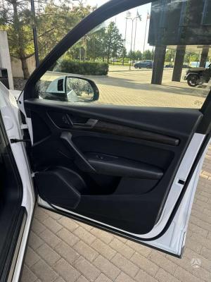 Balts Audi Q5 2018 Viļņa, ar dzinēja tilpumu 1.98 L un nobraukumu 200 tūkst. km par 18900 €, foto 20 vietnē AUTOMOTO.COM.LV