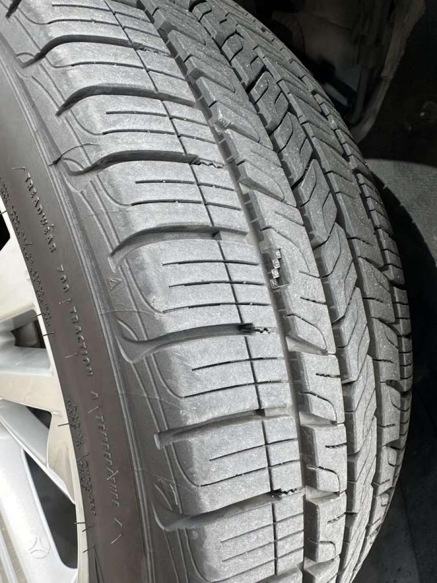 Balts Audi Q5 2018 Viļņa, ar dzinēja tilpumu 1.98 L un nobraukumu 200 tūkst. km par 18900 €, foto 21 vietnē AUTOMOTO.COM.LV