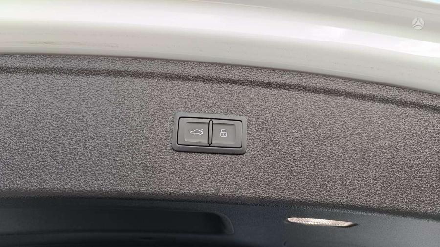 White Audi Q5 2018 in Klaipeda, with an engine capacity of 2.00 L and mileage of 52 thousand km for 20800 €, photo 16 on AUTOMOTO.COM.LV