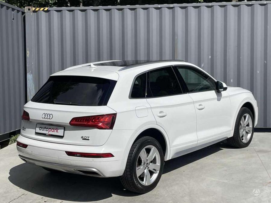 Balts Audi Q5 2018 Viļņa, ar dzinēja tilpumu 1.98 L un nobraukumu 150 tūkst. km par 23000 €, foto 4 vietnē AUTOMOTO.COM.LV