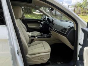 Balts Audi Q5 2018 Viļņa, ar dzinēja tilpumu 1.98 L un nobraukumu 150 tūkst. km par 23000 €, foto 9 vietnē AUTOMOTO.COM.LV
