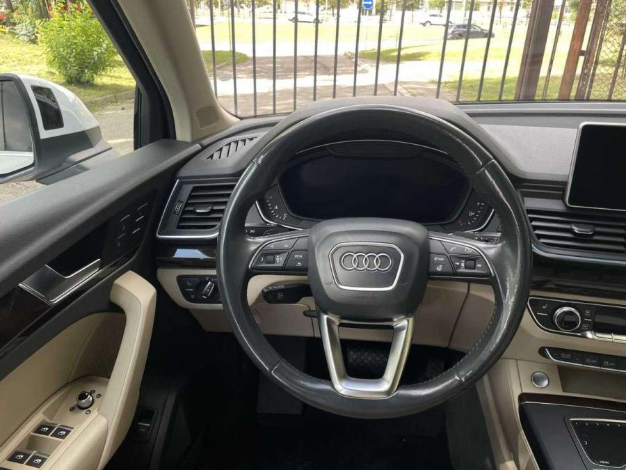 Balts Audi Q5 2018 Viļņa, ar dzinēja tilpumu 1.98 L un nobraukumu 150 tūkst. km par 23000 €, foto 12 vietnē AUTOMOTO.COM.LV