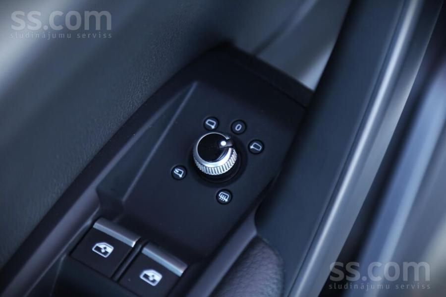 Balts Audi Q5 2018 Rīga, ar dzinēja tilpumu 2.00 L un nobraukumu 268 tūkst. km par 18995 €, foto 22 vietnē AUTOMOTO.COM.LV