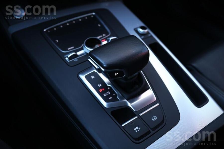 Balts Audi Q5 2018 Rīga, ar dzinēja tilpumu 2.00 L un nobraukumu 268 tūkst. km par 18995 €, foto 26 vietnē AUTOMOTO.COM.LV