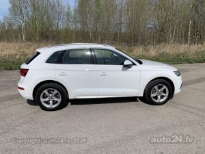 White Audi Q5 2019 in Tallinn, with an engine capacity of 2.00 L and mileage of 67 thousand km for 22900 €, photo 3 on AUTOMOTO.COM.LV