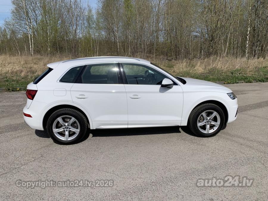 White Audi Q5 2019 in Tallinn, with an engine capacity of 2.00 L and mileage of 67 thousand km for 22900 €, photo 3 on AUTOMOTO.COM.LV