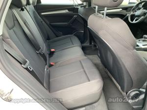 White Audi Q5 2019 in Tallinn, with an engine capacity of 2.00 L and mileage of 67 thousand km for 22900 €, photo 12 on AUTOMOTO.COM.LV