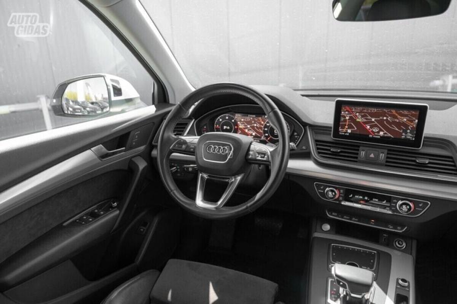 White Audi Q5 2019 in Vilnius, with an engine capacity of 2.00 L and mileage of 161 thousand km for 27500 €, photo 21 on AUTOMOTO.COM.LV