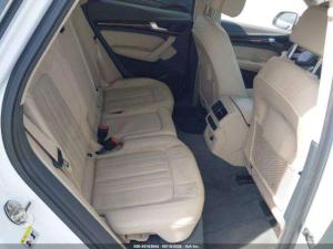 White Audi Q5 2019 in Klaipeda, with an engine capacity of 1.98 L and mileage of 107 thousand km for 16750 €, photo 9 on AUTOMOTO.COM.LV