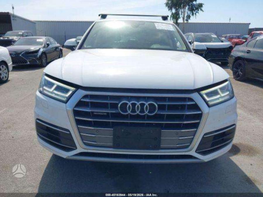 White Audi Q5 2019 in Klaipeda, with an engine capacity of 1.98 L and mileage of 107 thousand km for 16750 €, photo 12 on AUTOMOTO.COM.LV