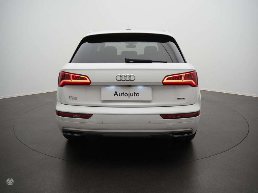 Balts Audi Q5 2019 Viļņa, ar dzinēja tilpumu 1.98 L un nobraukumu 118 tūkst. km par 22900 €, foto 5 vietnē AUTOMOTO.COM.LV
