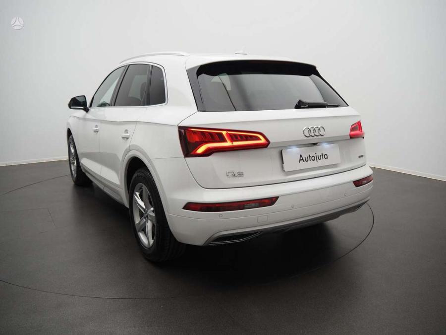 Balts Audi Q5 2019 Viļņa, ar dzinēja tilpumu 1.98 L un nobraukumu 118 tūkst. km par 22900 €, foto 6 vietnē AUTOMOTO.COM.LV