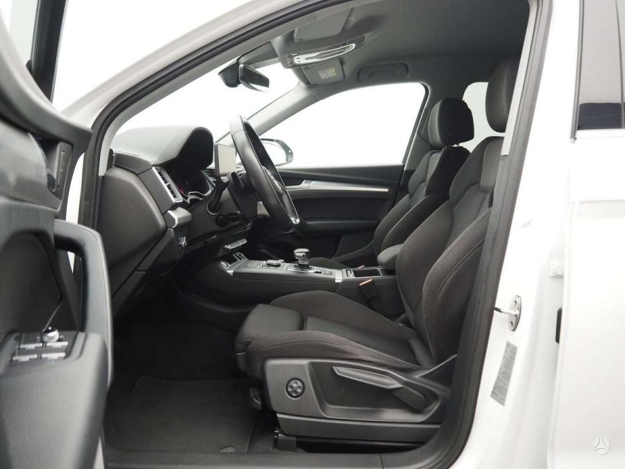 Balts Audi Q5 2019 Viļņa, ar dzinēja tilpumu 1.98 L un nobraukumu 118 tūkst. km par 22900 €, foto 7 vietnē AUTOMOTO.COM.LV