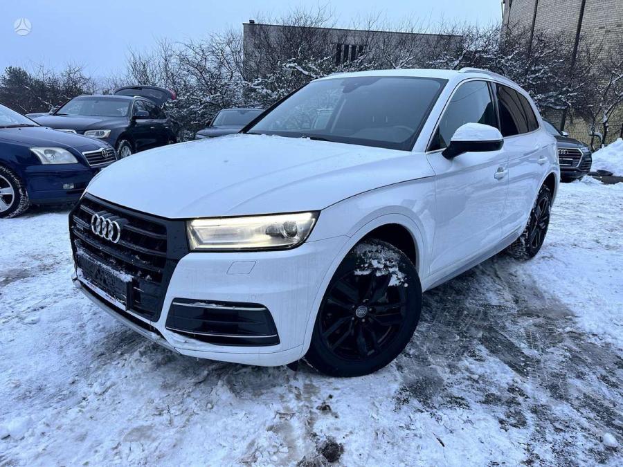 White Audi Q5 2020 in Vilnius, with an engine capacity of 1.98 L and mileage of 76 thousand km for 23200 €, photo 1 on AUTOMOTO.COM.LV