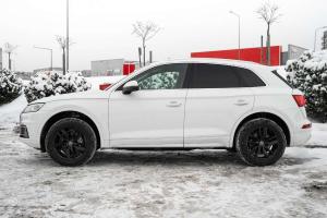 Balts Audi Q5 2020 Viļņa, ar dzinēja tilpumu 1.98 L un nobraukumu 76 tūkst. km par 22950 €, foto 2 vietnē AUTOMOTO.COM.LV