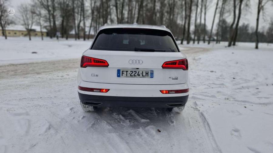 Balts Audi Q5 2020 Tauragė, ar dzinēja tilpumu 1.97 L un nobraukumu 199 tūkst. km par 20750 €, foto 17 vietnē AUTOMOTO.COM.LV