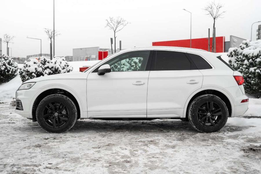 Balts Audi Q5 2020 Viļņa, ar dzinēja tilpumu 1.98 L un nobraukumu 77 tūkst. km par 22790 €, foto 3 vietnē AUTOMOTO.COM.LV