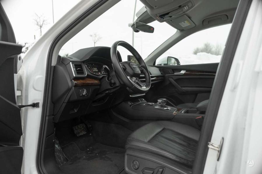 Balts Audi Q5 2020 Viļņa, ar dzinēja tilpumu 1.98 L un nobraukumu 77 tūkst. km par 22790 €, foto 12 vietnē AUTOMOTO.COM.LV