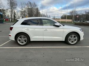 Balts Audi Q5 2020 Tallina, ar dzinēja tilpumu 2.00 L un nobraukumu 99 tūkst. km par 28800 €, foto 6 vietnē AUTOMOTO.COM.LV