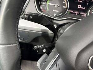 White Audi Q5 2020 in Vilnius, with an engine capacity of 1.98 L and mileage of 118 thousand km for 26500 €, photo 8 on AUTOMOTO.COM.LV