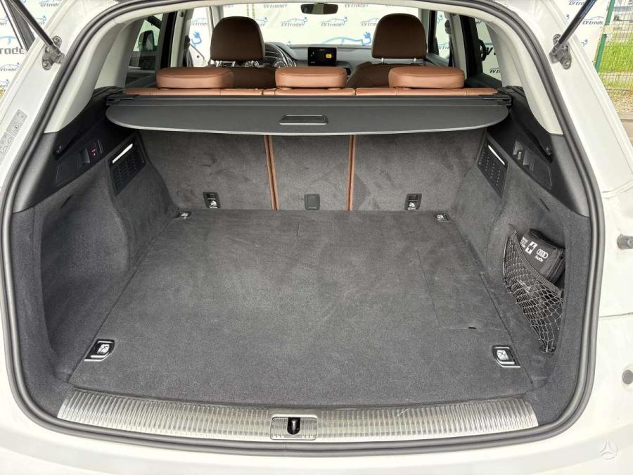 White Audi Q5 2020 in Vilnius, with an engine capacity of 1.98 L and mileage of 118 thousand km for 26500 €, photo 23 on AUTOMOTO.COM.LV