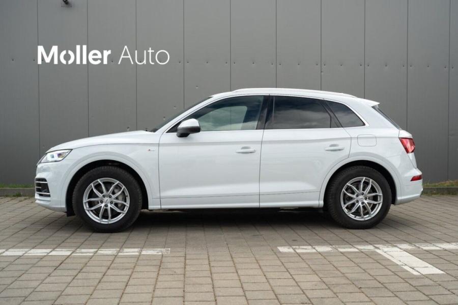White Audi Q5 2020 in Vilnius, with an engine capacity of 2.00 L and mileage of 142 thousand km for 28350 €, photo 5 on AUTOMOTO.COM.LV