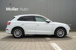 White Audi Q5 2020 in Vilnius, with an engine capacity of 2.00 L and mileage of 142 thousand km for 28350 €, photo 7 on AUTOMOTO.COM.LV