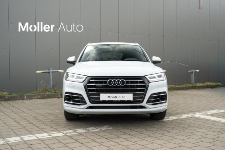 White Audi Q5 2020 in Vilnius, with an engine capacity of 2.00 L and mileage of 142 thousand km for 28350 €, photo 9 on AUTOMOTO.COM.LV
