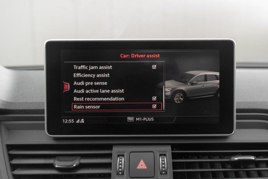 White Audi Q5 2020 in Vilnius, with an engine capacity of 2.00 L and mileage of 142 thousand km for 28350 €, photo 26 on AUTOMOTO.COM.LV