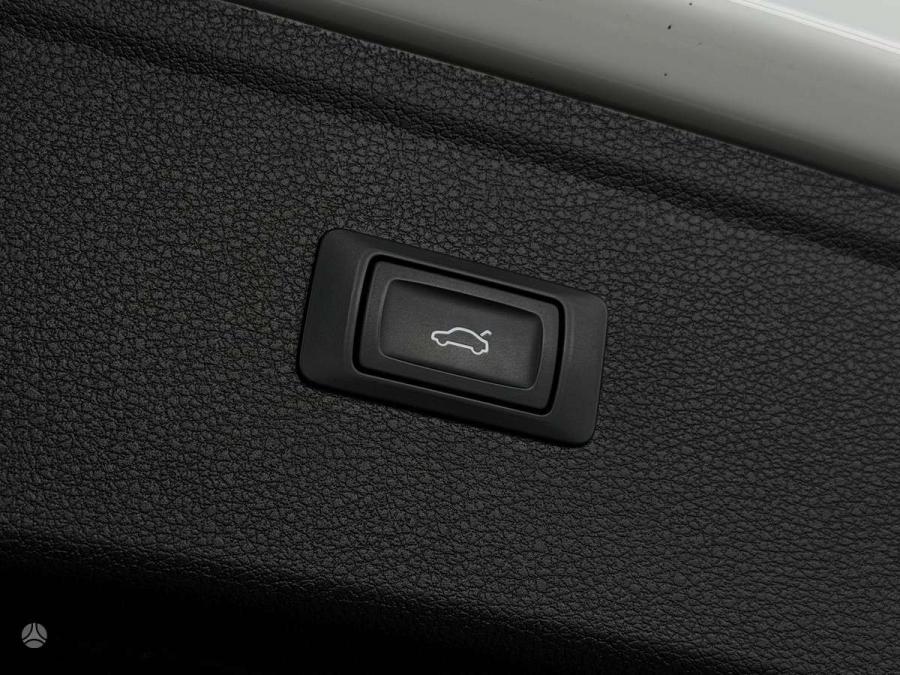 Белый Ауди Ку 5 2020 в Каунас, объемом двигателя 1.98 л и пробегом 121 тыс. км за 25990 €, фото 27 на AUTOMOTO.COM.LV
