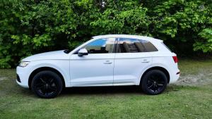 Balts Audi Q5 2020 Viļņa, ar dzinēja tilpumu 1.98 L un nobraukumu 77 tūkst. km par 22399 €, foto 4 vietnē AUTOMOTO.COM.LV